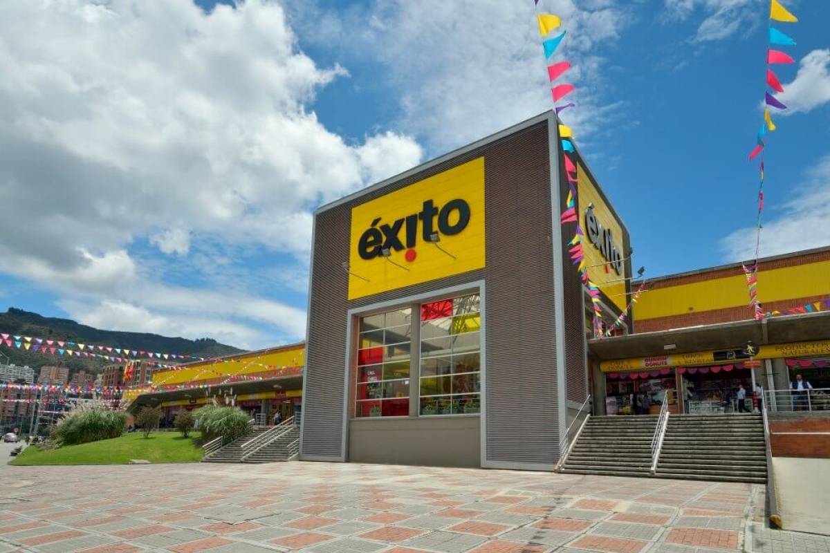 Grupo Éxito tendría que despedir su icónico supermercado en el centro ...