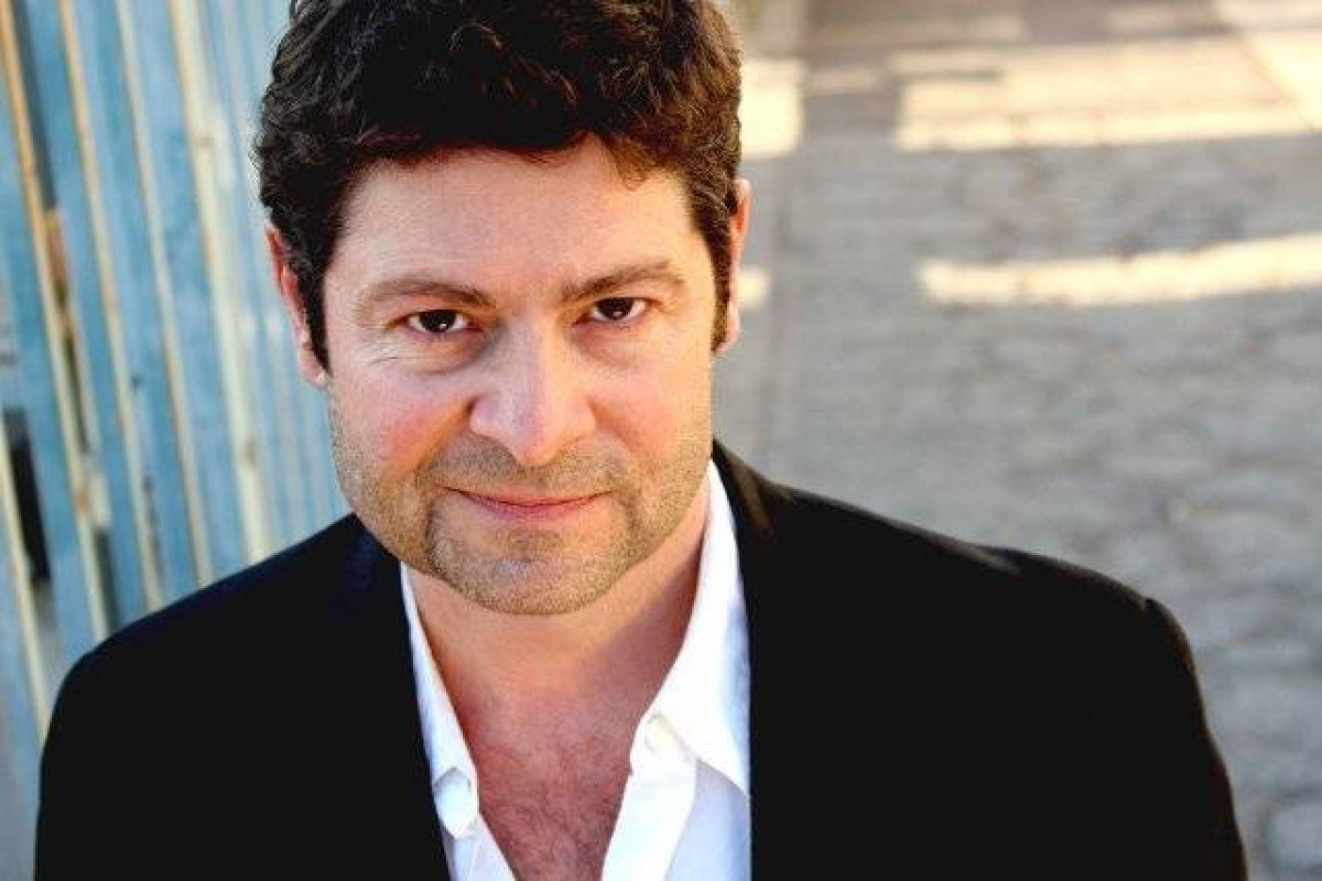 Actor Kirk Baltz vendrá a la Isla | Metro