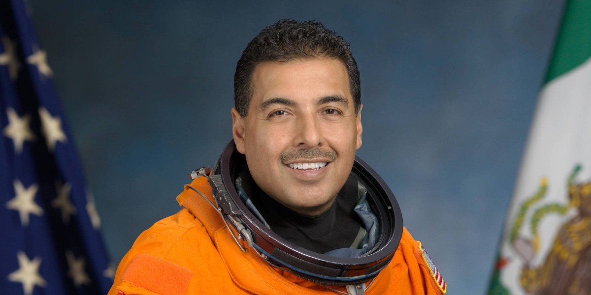 Astronauta mexicano José Hernández explica el mejor modo para ver el ...