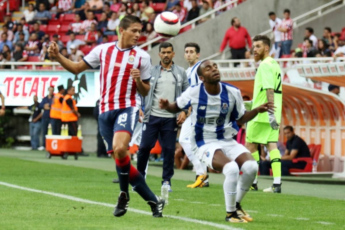 “No nos vamos a dejar caer”, Jesús Godínez, delantero de Chivas ...
