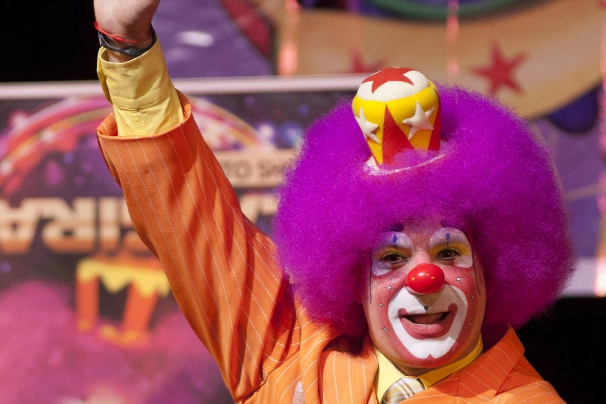 Platanito dejó disfraz de payaso por una buena causa | Publimetro México