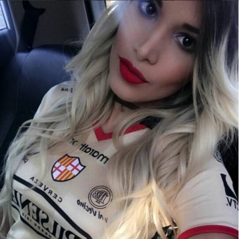 La ecuatoriana Michelle Álvarez quiere ser una conejita de Playboy en ...