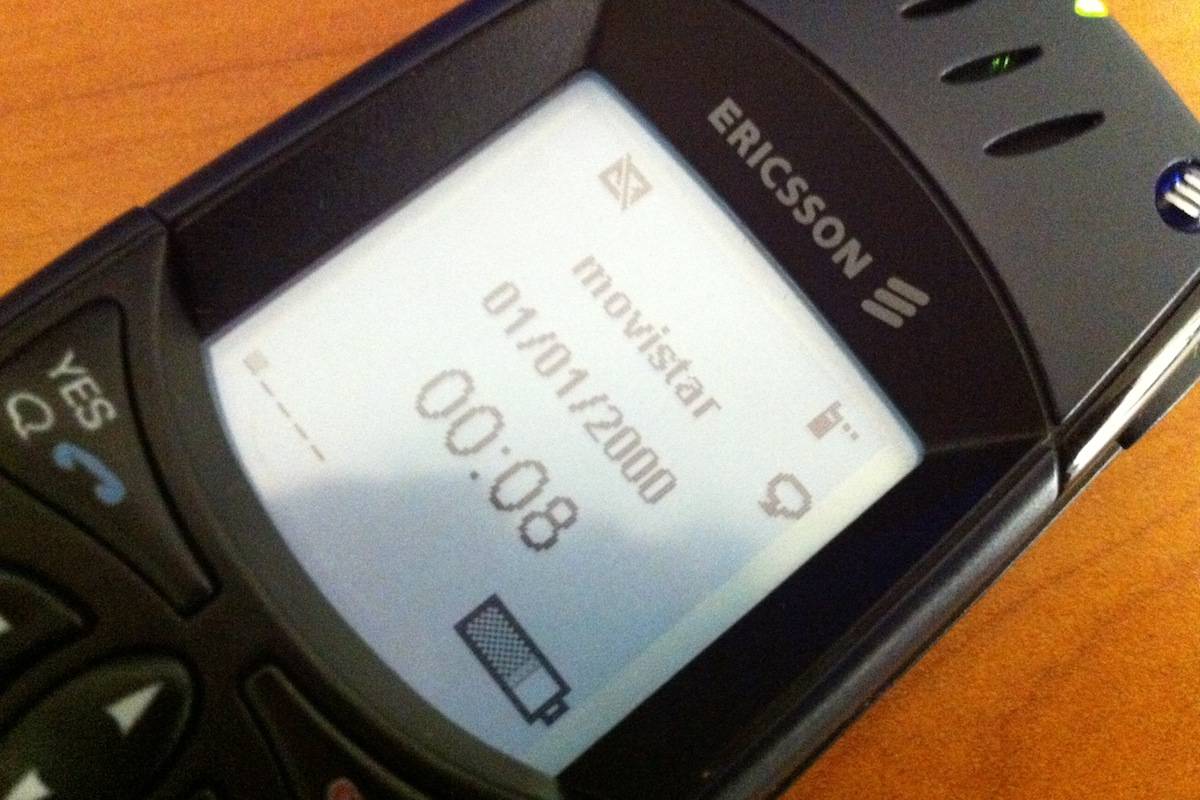 Ericsson R380: El Primer SmartPhone exitoso