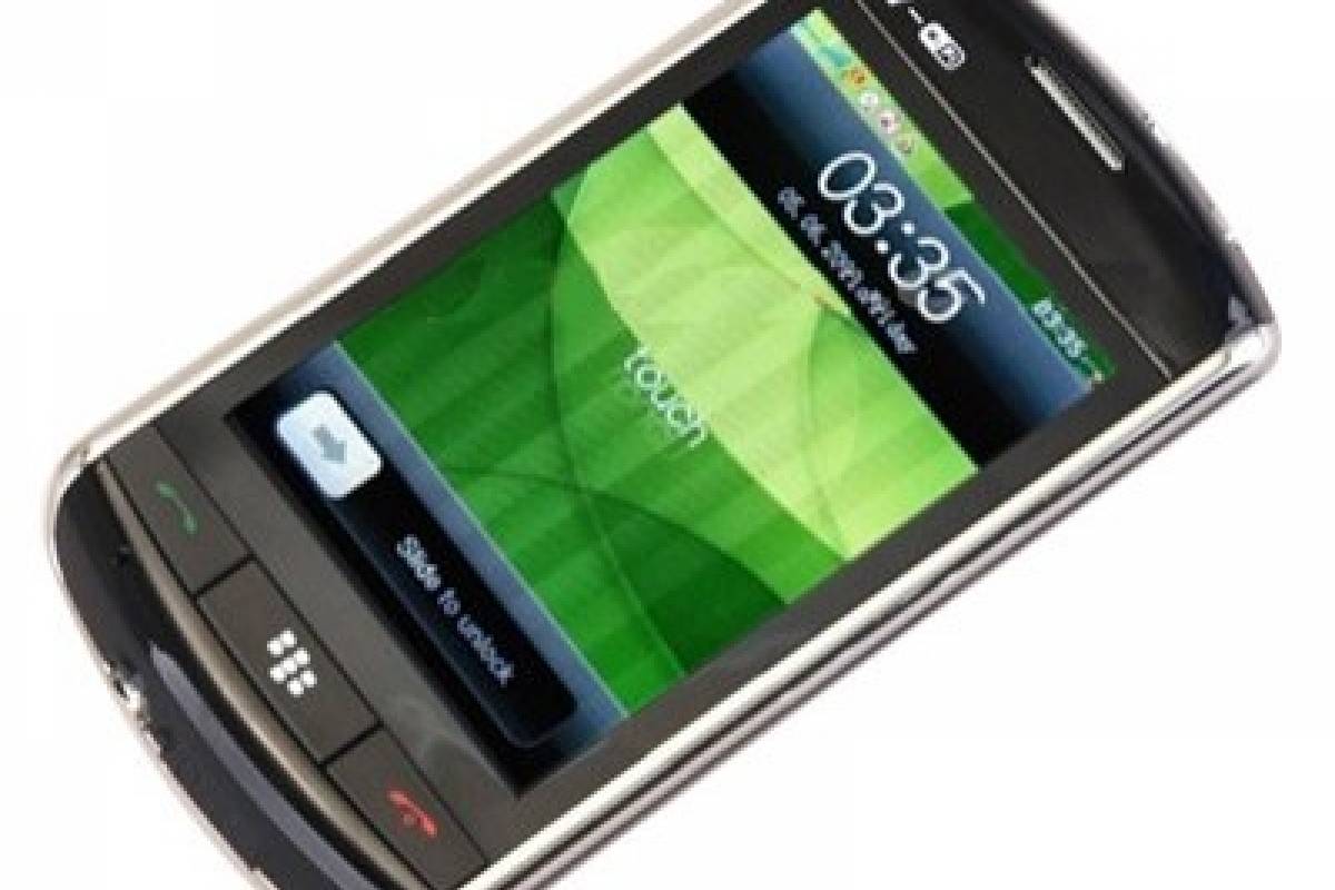 Clon: HiPhone F06-Slim, una cruza entre iPhone y Blackberry Storm