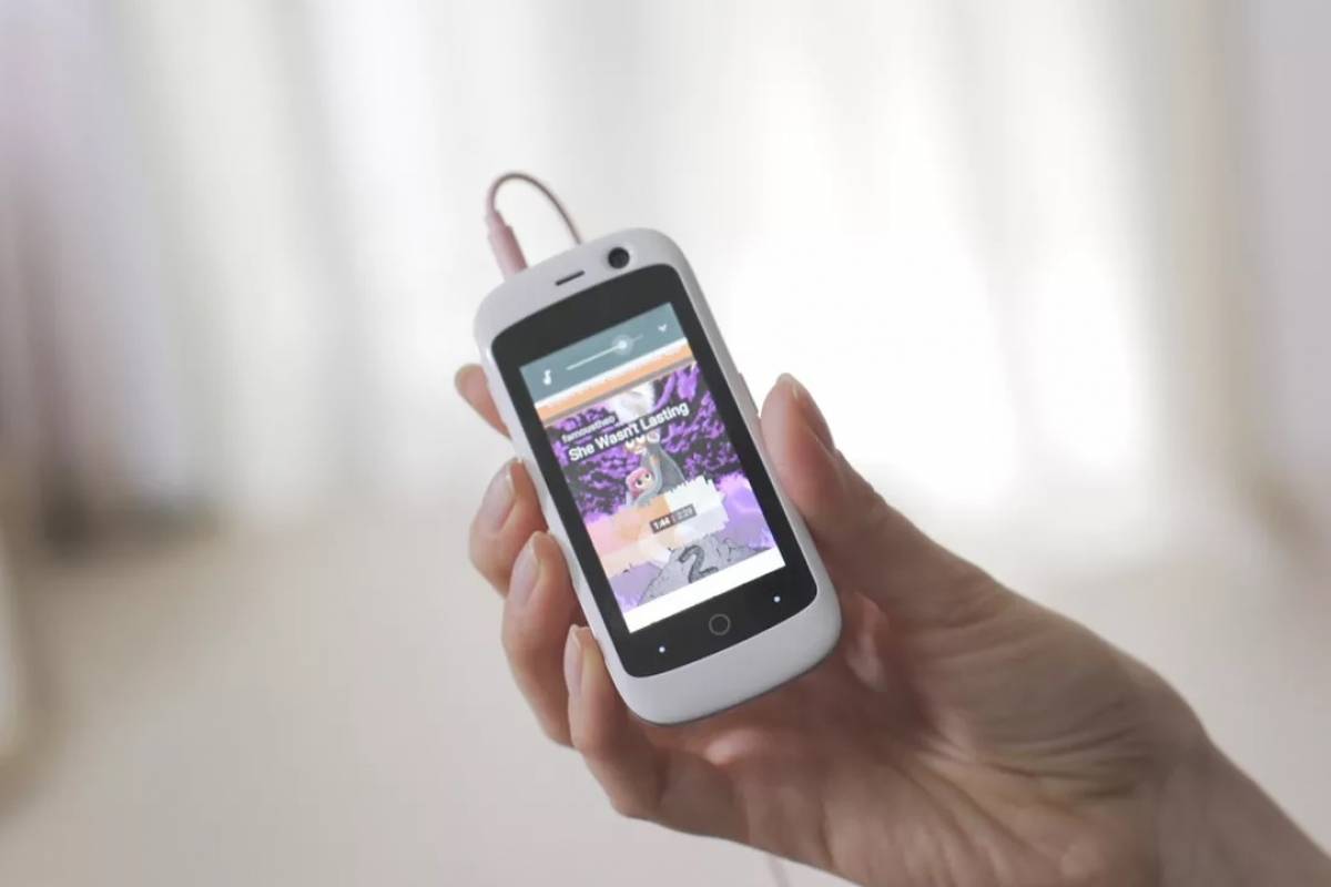 Con ustedes Jelly, el Android 4G LTE más pequeño del mundo