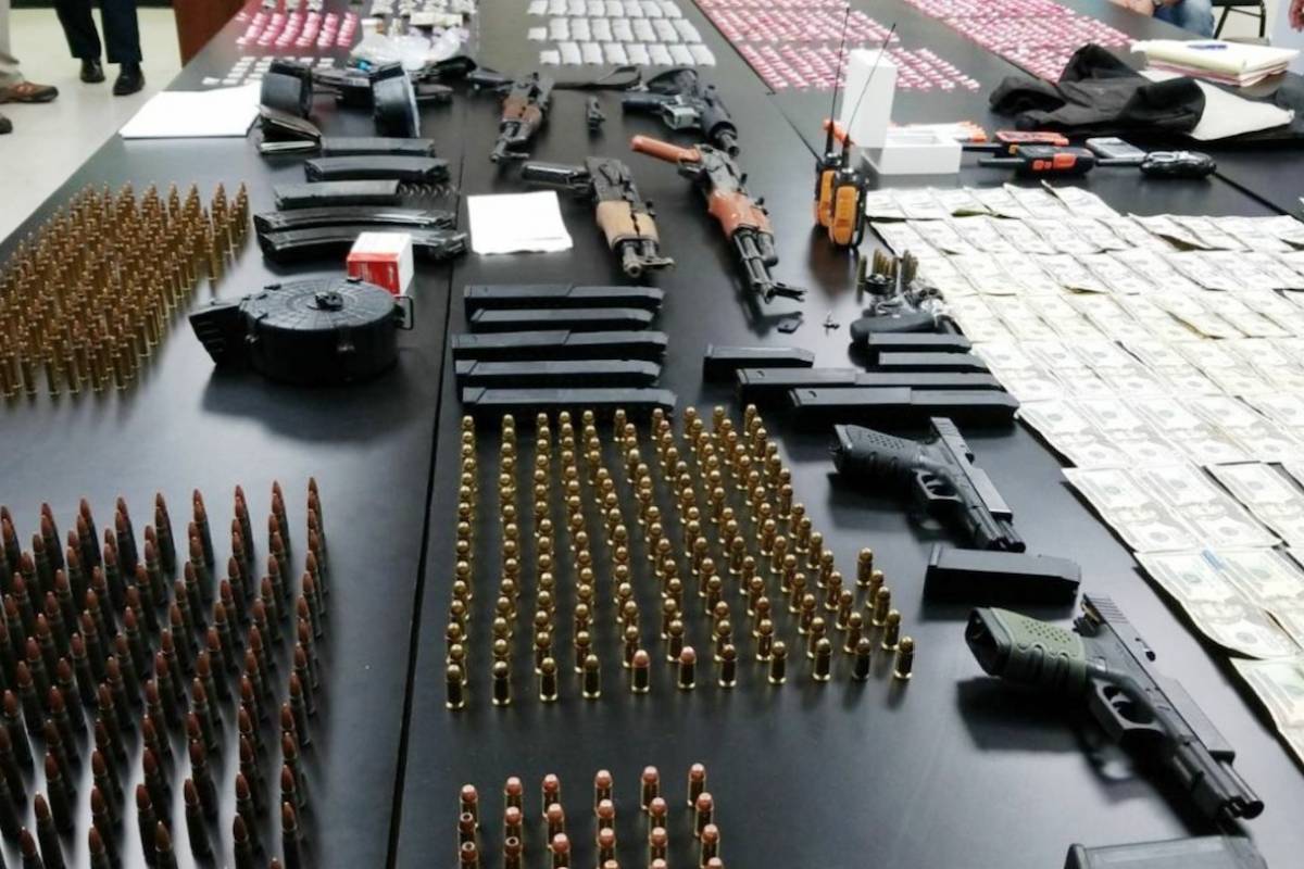 Incautan potente arsenal de armas y municiones en Canóvanas | Metro