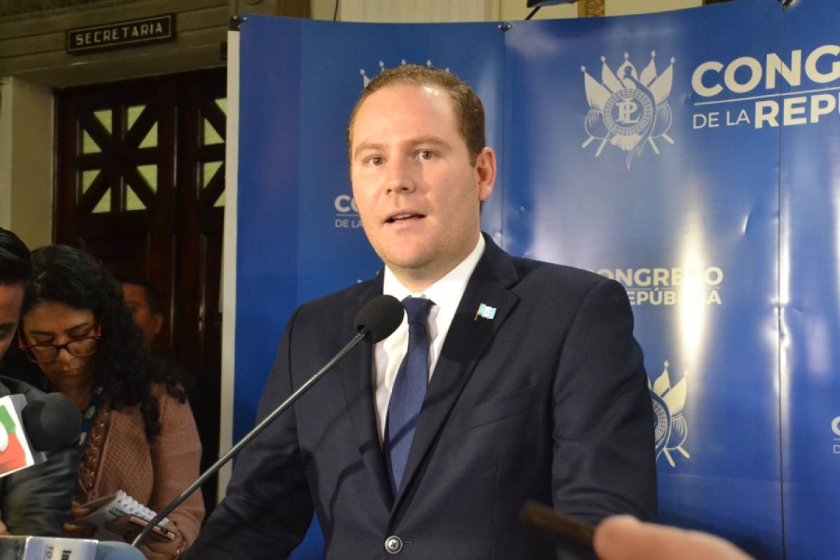 Alvaro Arzú Escobar respalda a Morales sobre la no renovación de ...