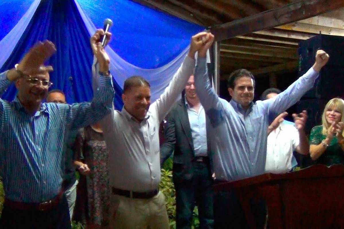 Lou Briel regresa con su show a las plazas públicas del País