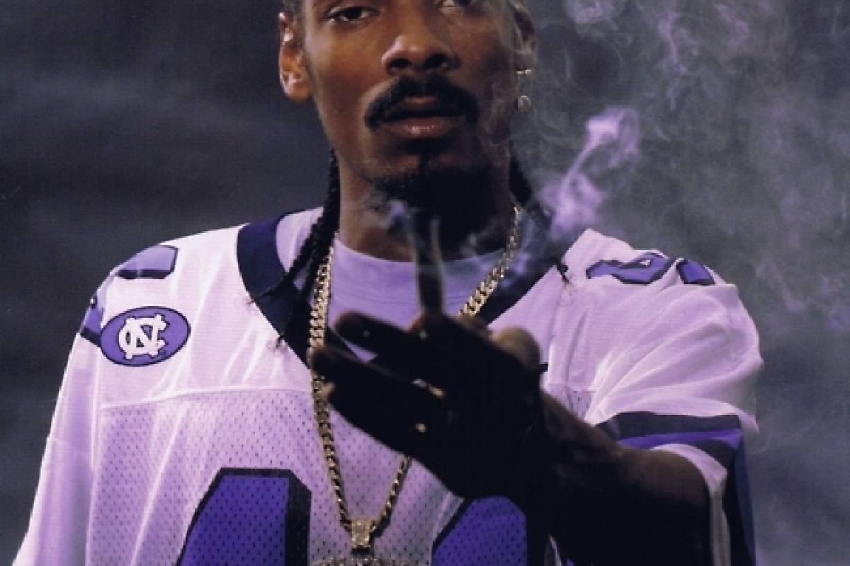Snoop Dogg lanza site para los amantes de la marihuana