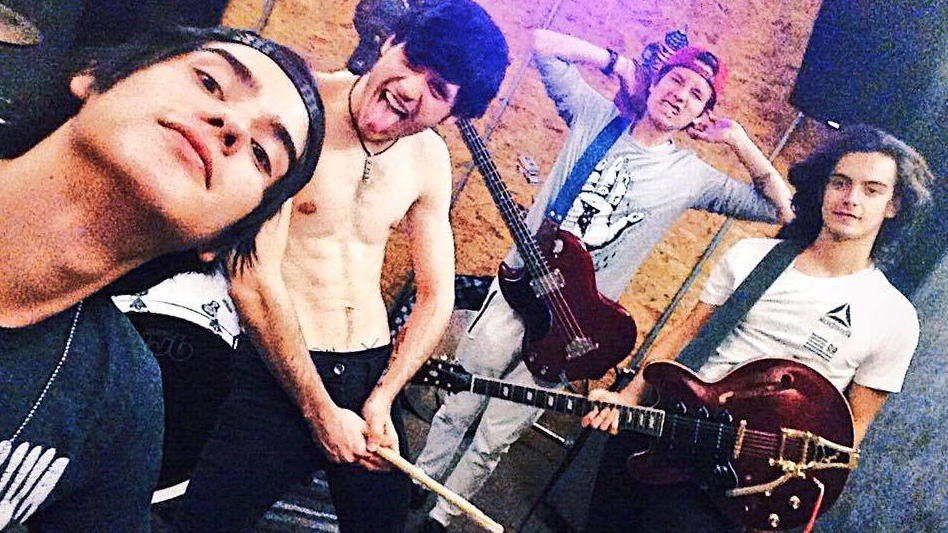 Fly the band: Buscan conquistar al público más allá de su generación ...