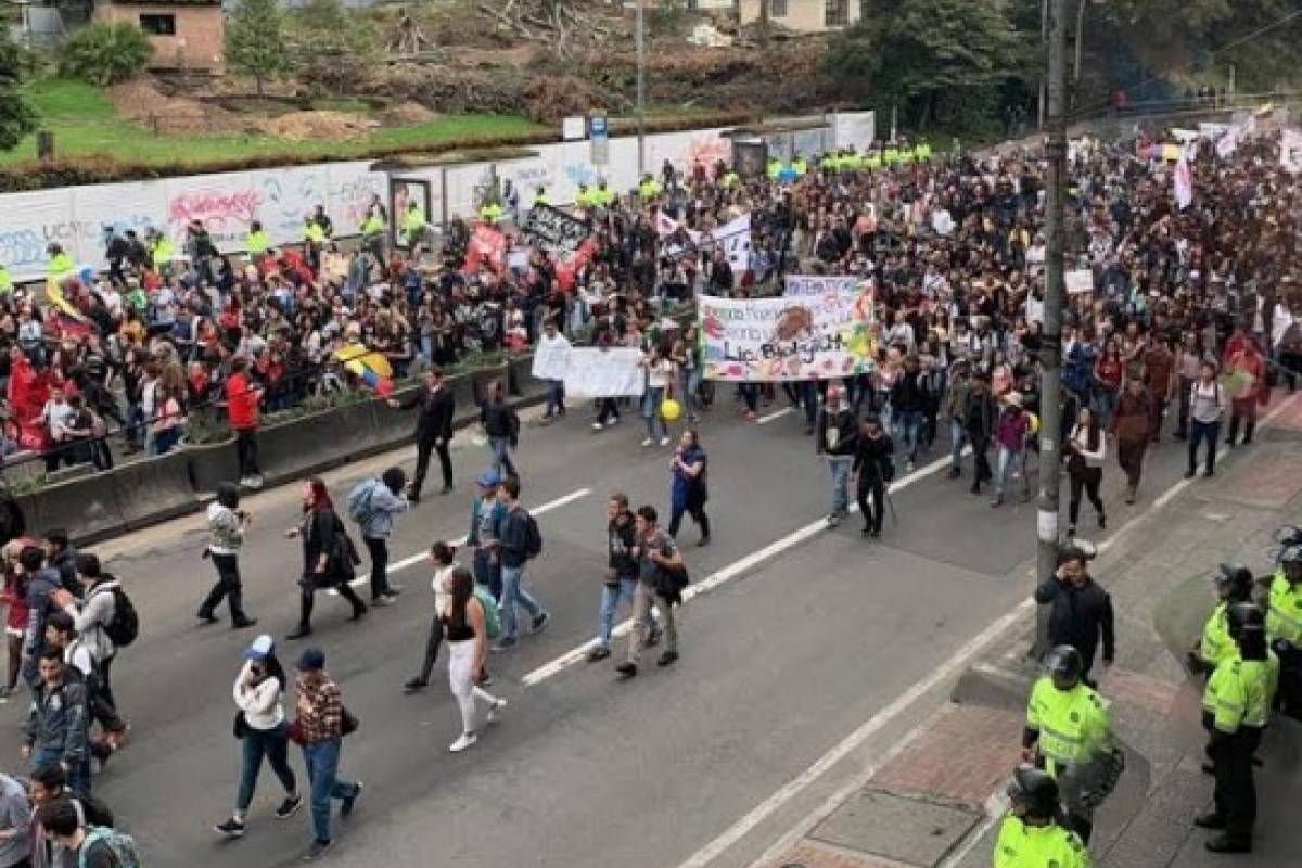 En vivo la marcha estudiantil en Colombia hoy, 17 de enero | Publimetro ...