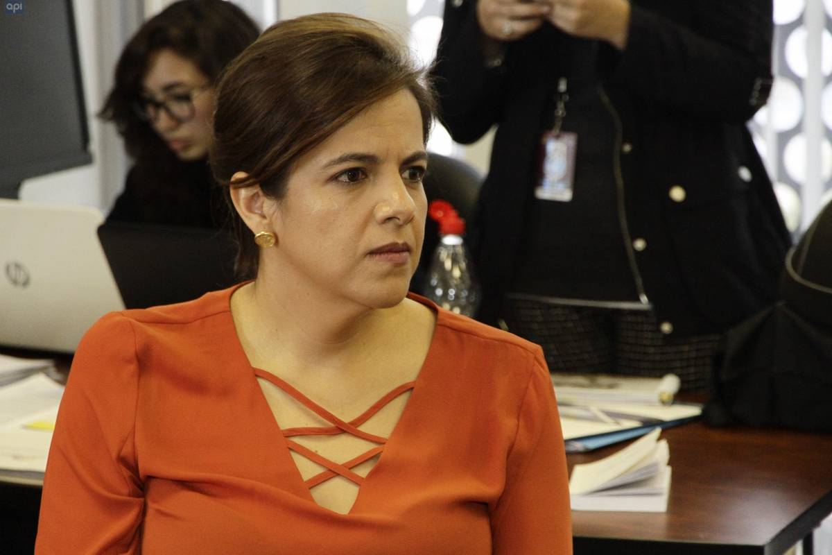 María Paula Romo advierte acciones de la Policía ante paro de taxistas ...