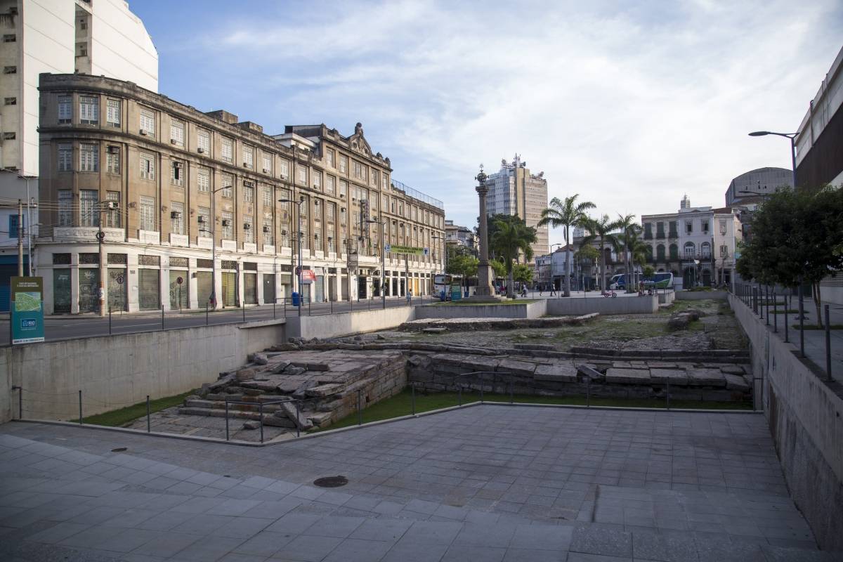 Patrimônio da Humanidade, Cais do Valongo sofre alagamento no Centro do ...