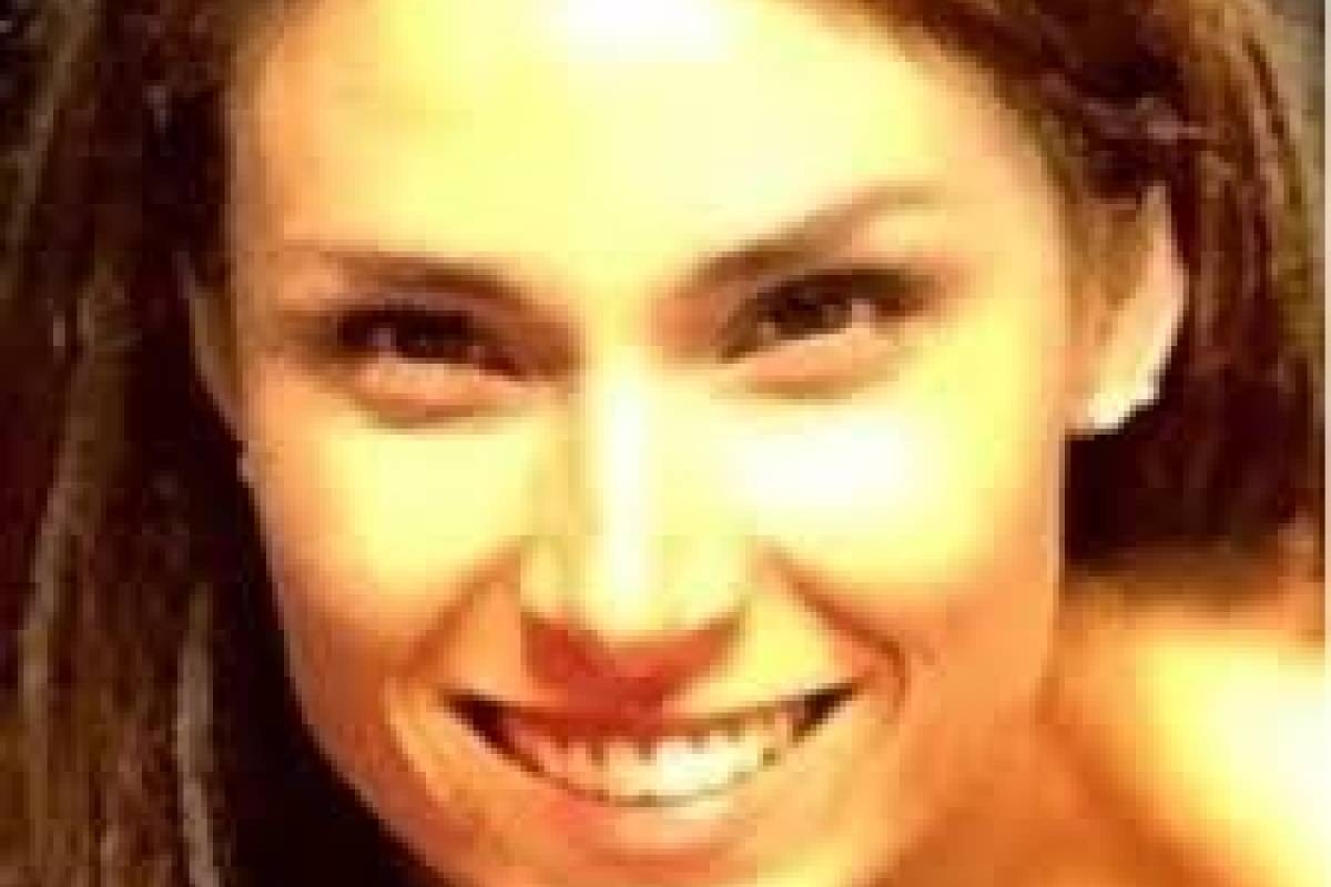 Carolina Escobar regresa a TVN luego de sufrir fractura doble al caerse ...