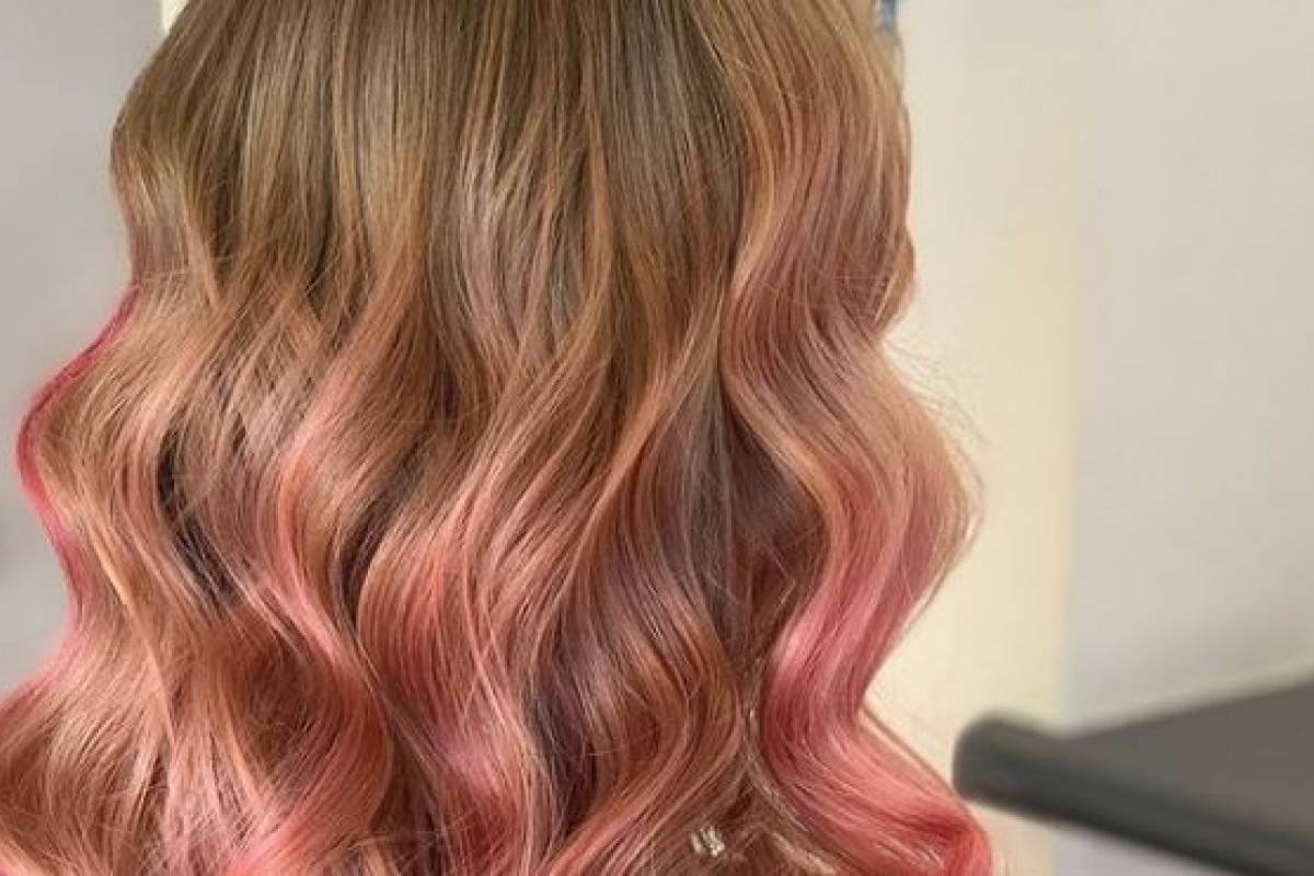 Balayage rosa pastel con base castaña clara para lucir moderna | Nueva ...