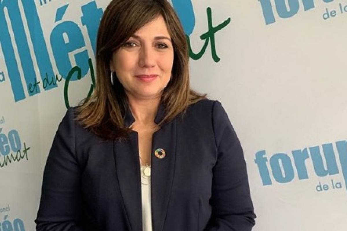 Ada Monzón estrena "zapatos tornádicos" | Metro