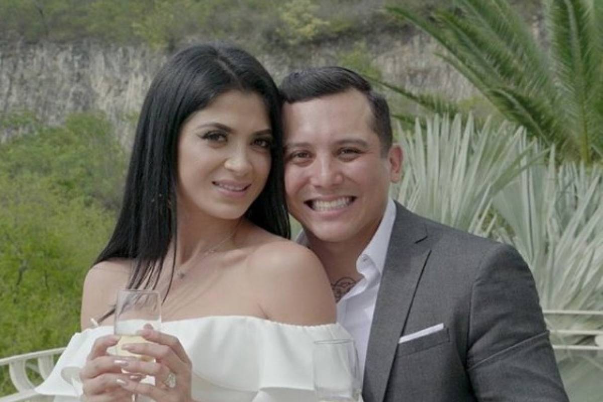 Kim Flores presume nuevo tatuaje y seguidores la tachan de “hipócrita ...