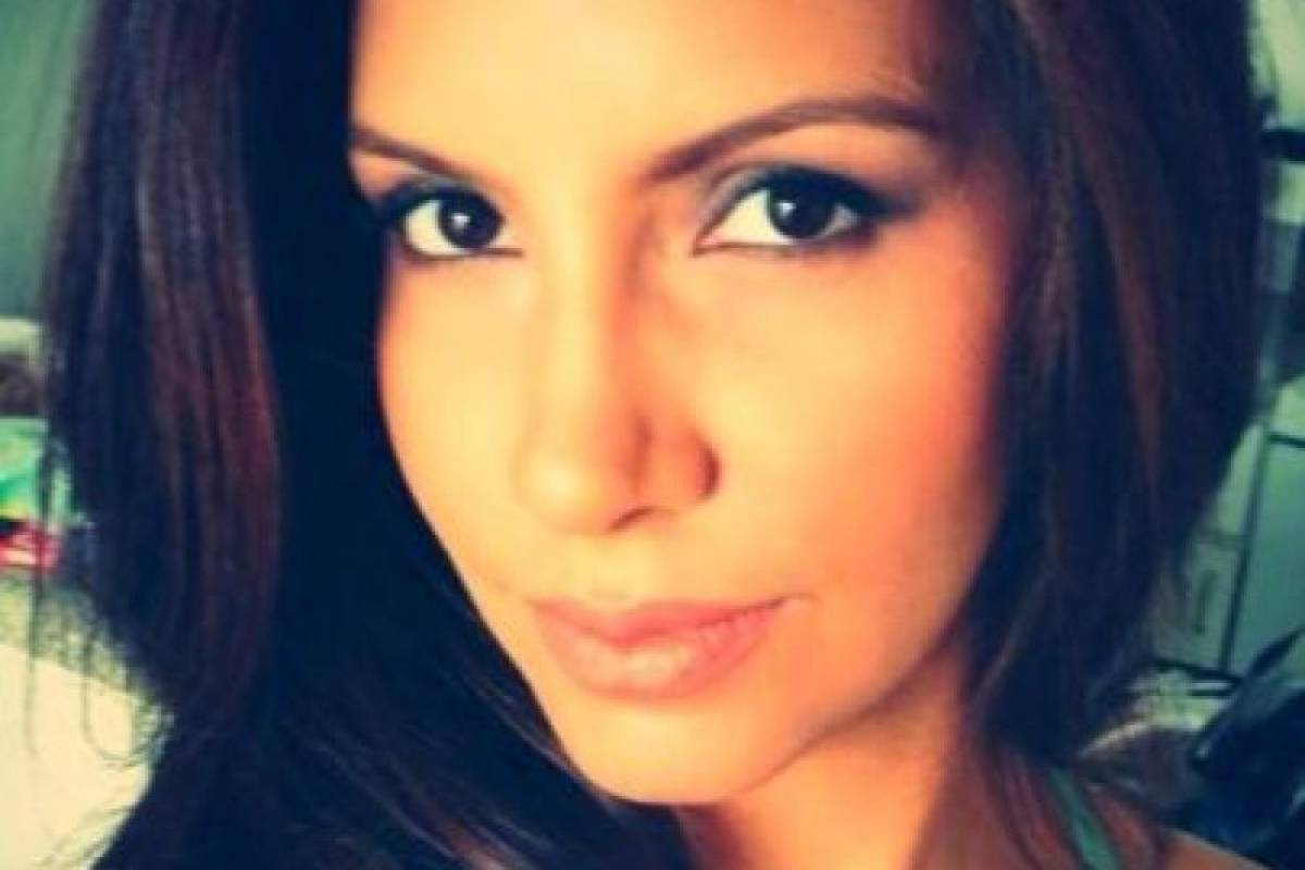 Alba Reyes le responde a Rosselló por pregunta en el chat | Metro