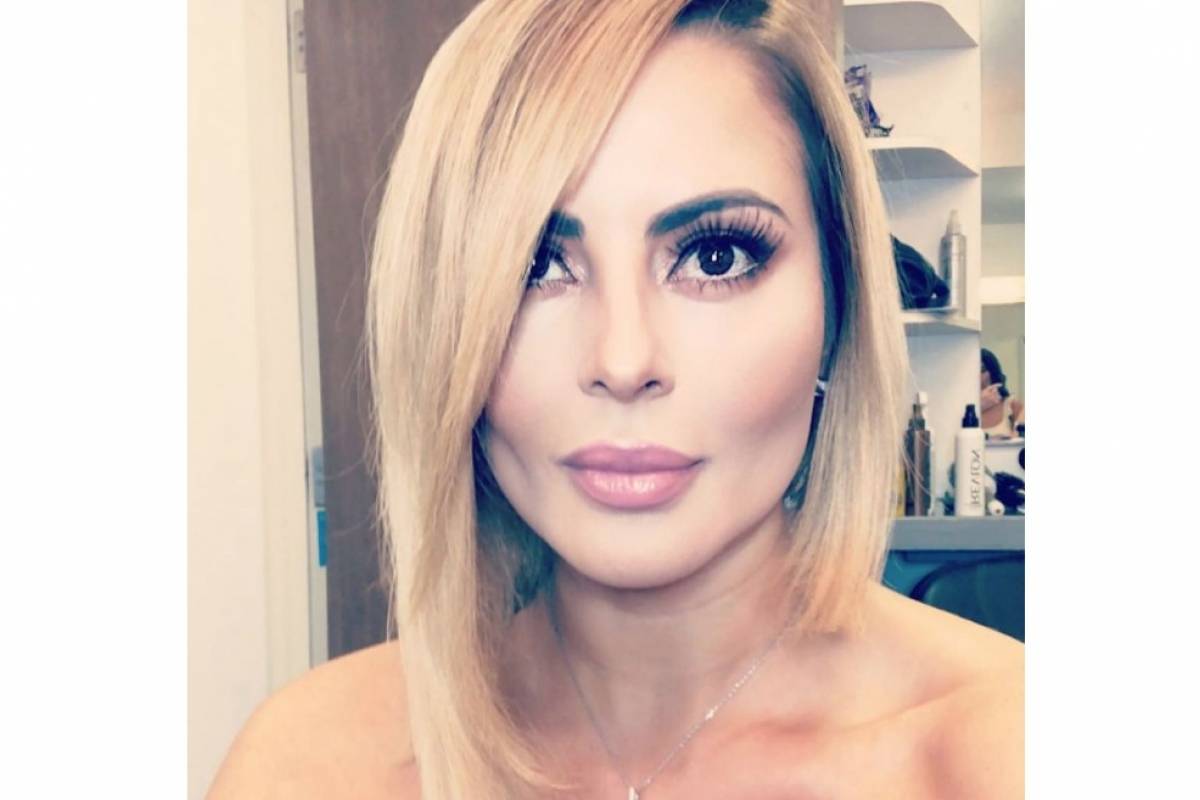 FARÁNDULA: Aura María lució un bikini a sus 42 años y muchos recordaron ...