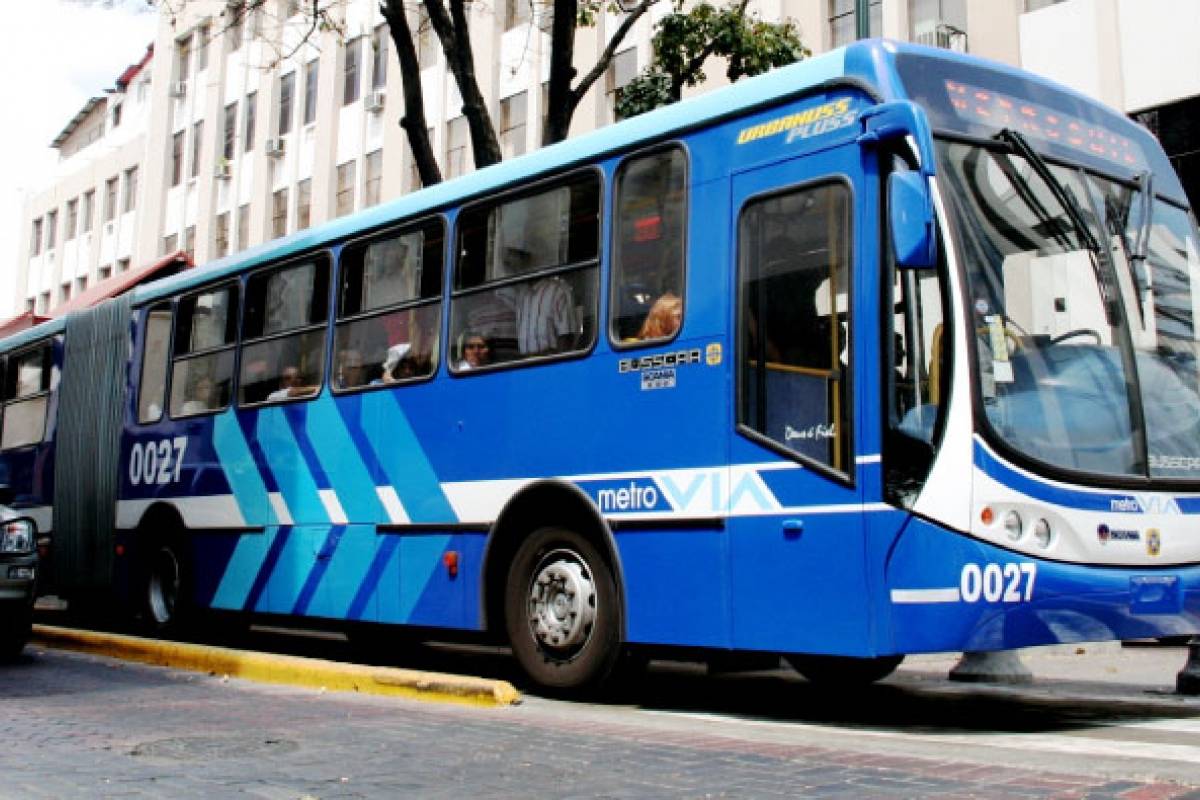 Guayaquil: Metrovía establece horario de 06:00 a 19:00 ante Estado de ...