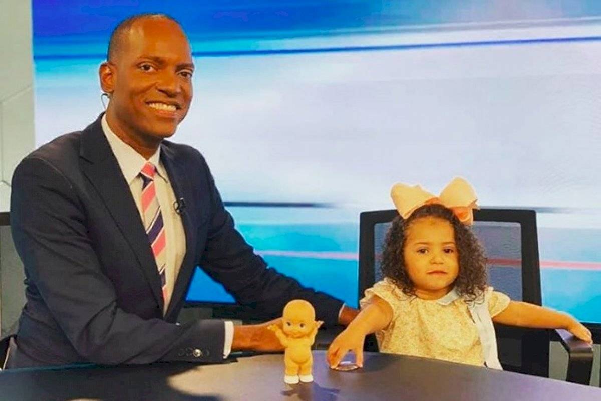 Julio Rivera Saniel recibe tierna sorpresa de cumpleaños | Metro