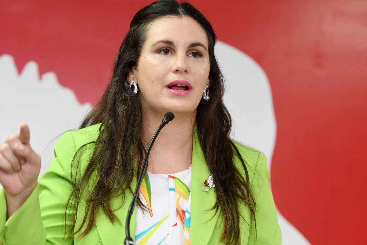 Ada Álvarez Conde emplaza a gobernadora sobre inacción de estado de ...