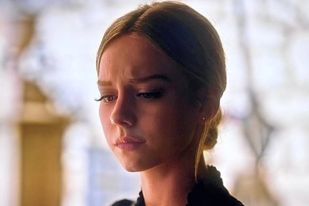 El challenge meme de Ester Expósito en Tik Tok que la rompe ¡A reír ...