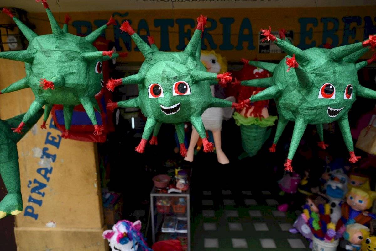 Piñatas de coronavirus piden algunos clientes en piñaterías del Parque ...