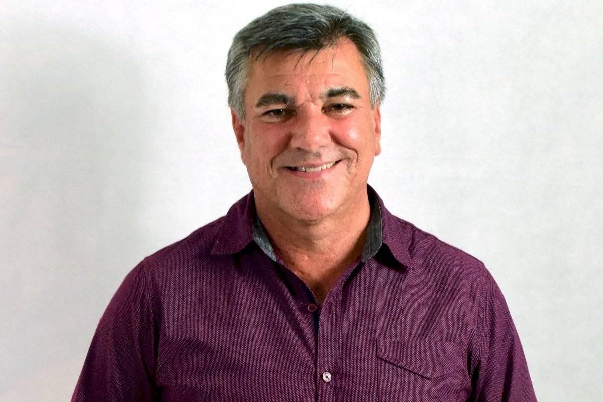 Charlie Delgado a la delantera en carrera por la gobernación, según ...