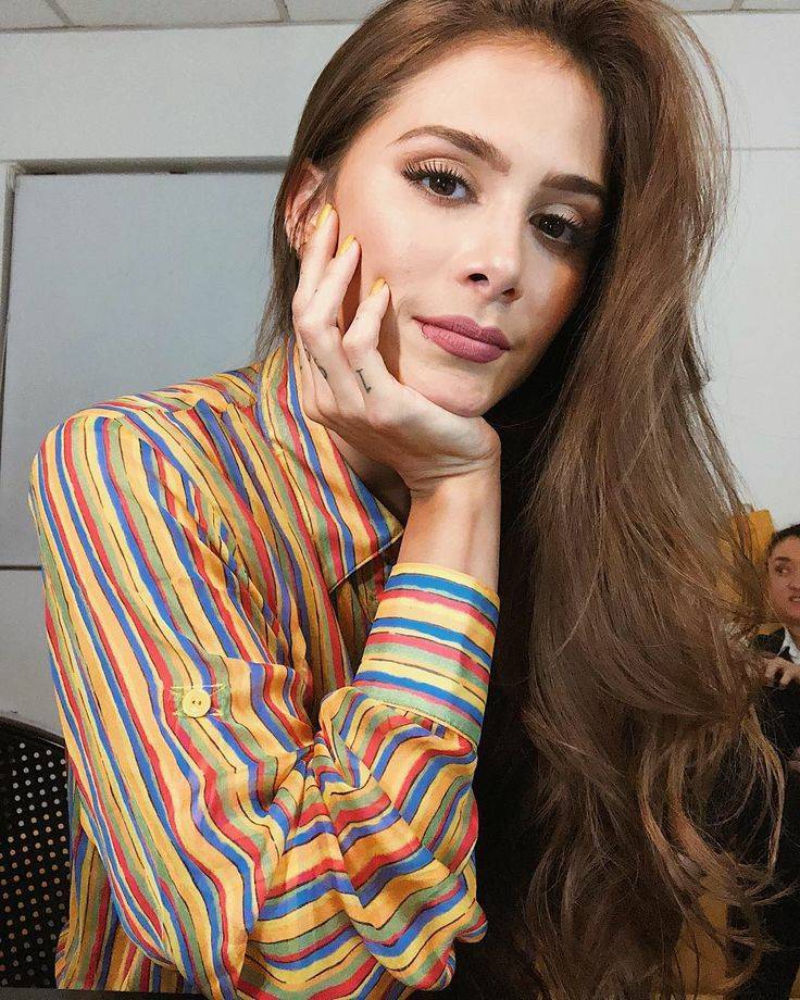 Greeicy provoca suspiros con un mini jumpsuit e impactante corsé ...