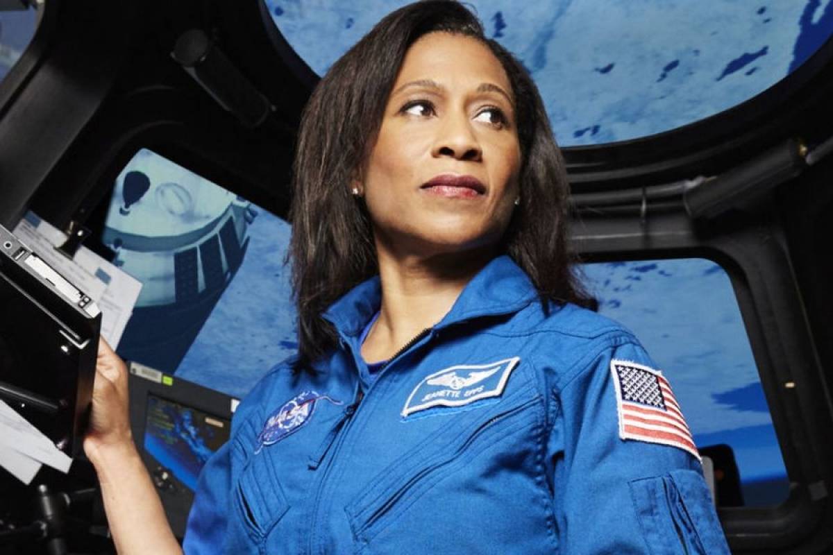 Conoce a Jeanette Epps, la primera afroamericana que llegaría a la ...