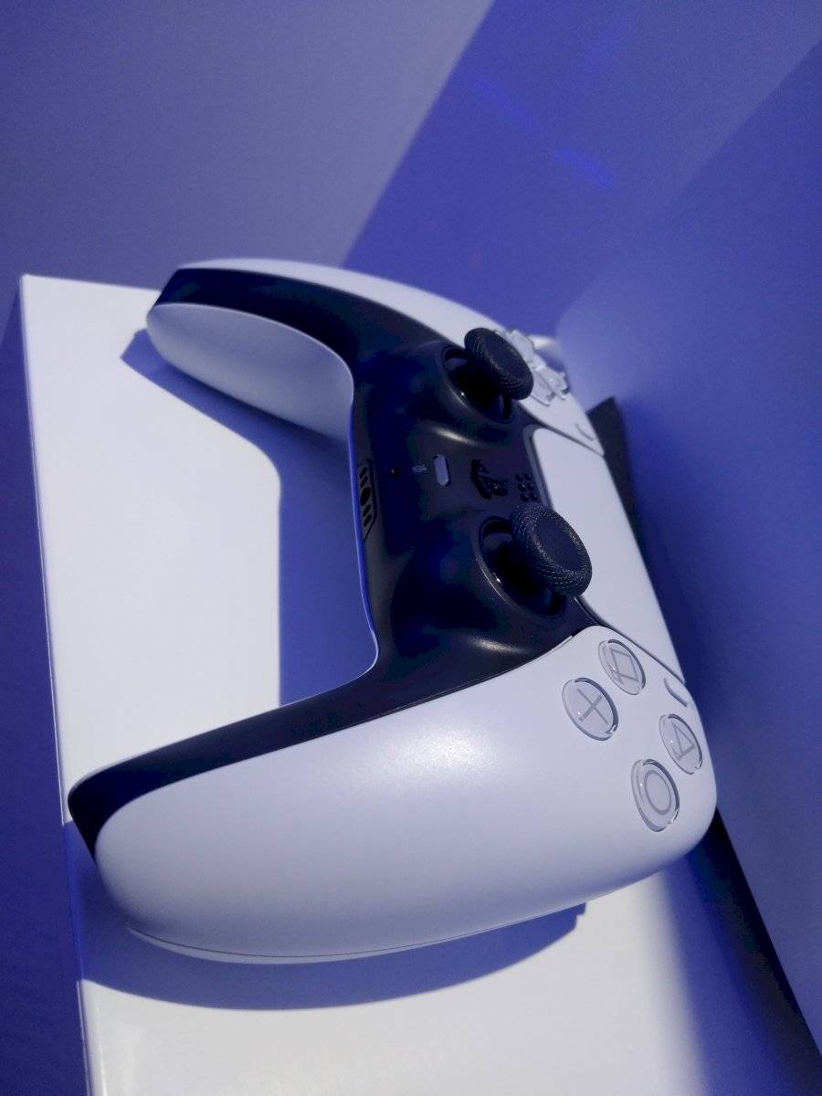 Review del DualSense, el control de la PS5: prepárense para una ...