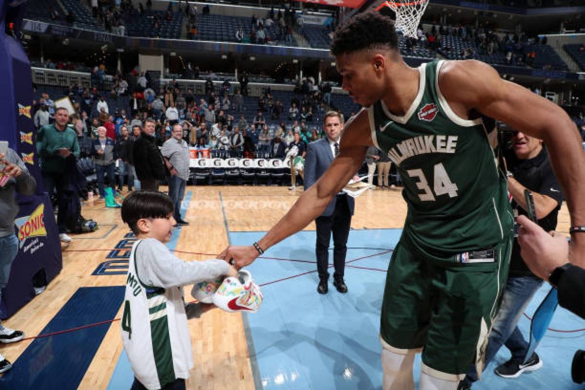 Giannis Antetokounmpo: Estas son sus zapatillas Nike más espectaculares